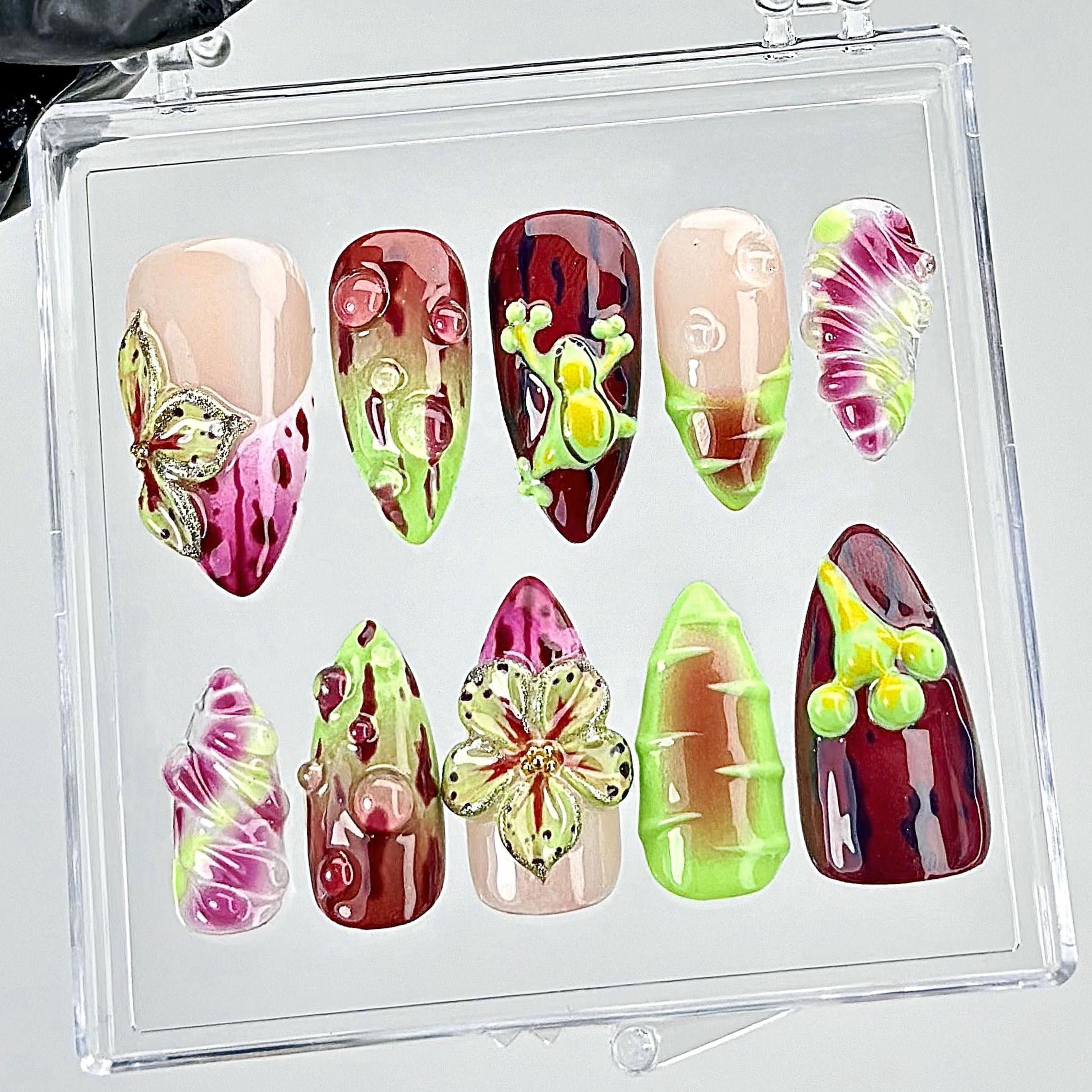 Mutant Floral Alien Press On Nails – Lisa Nail Art